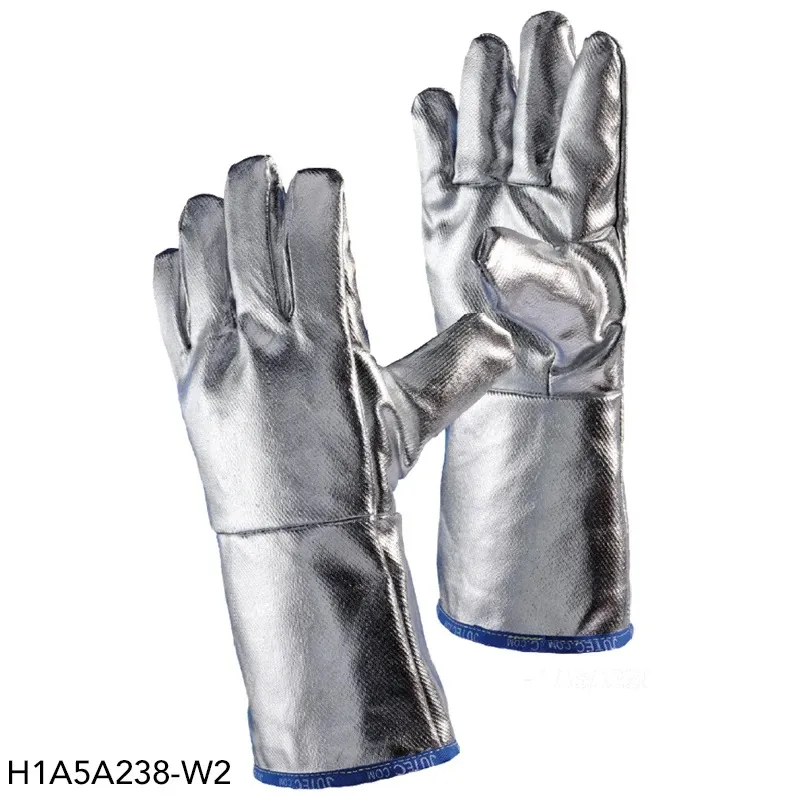 Aluminized Glove Made Of Aramid-fabric And Preox-aramid-fabric And Ins