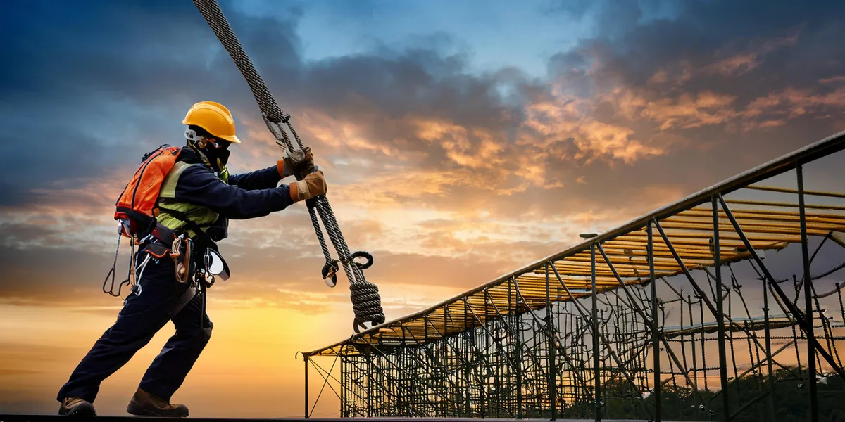 Working at Heights & Fall Protection | Expert Safety Tips - Industrial ...