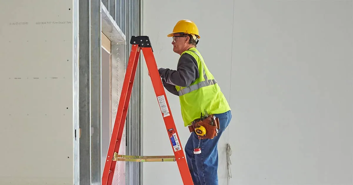 Master Ladder Safety: Ultimate Guide to Choosing & Using - Industrial ...